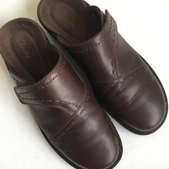Clarks | Shoes | Clarks Leather Clogsmules Size 8m | Poshmark